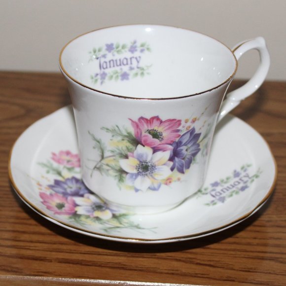 Springfield | Kitchen | Springfield Bone China Teacup And Saucer | Poshmark